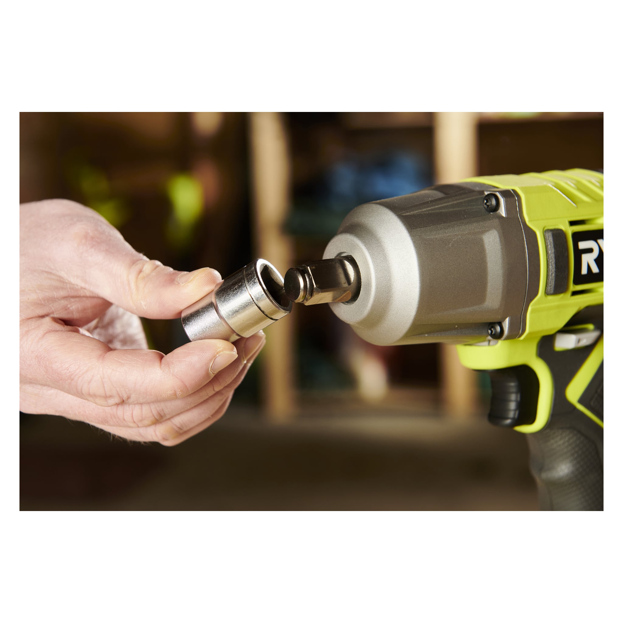 Muttertrekkersett 600 Nm 18 V | Ryobi ONE+ RIW18-1C20SA3 | Jula